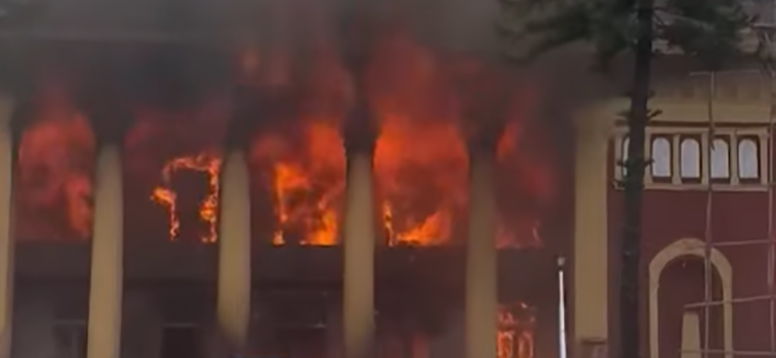 पूर्वप्रधानन्यायाधीशसहित १२ जनाले भने : अब अति भयो, शान्ति कायम गरौं | Nagarik News