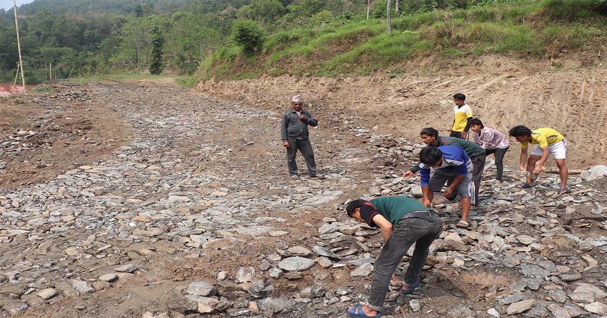 कोट–पाँचधारे सडकखण्डको स्तरोन्नति हुँदै | Nagarik News