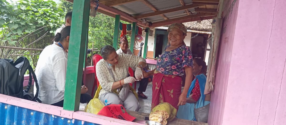कालाजार प्रभावित आसपास क्षेत्रका बासिन्दामा गरियो ‘केस बेस सर्भिलेन्स ...